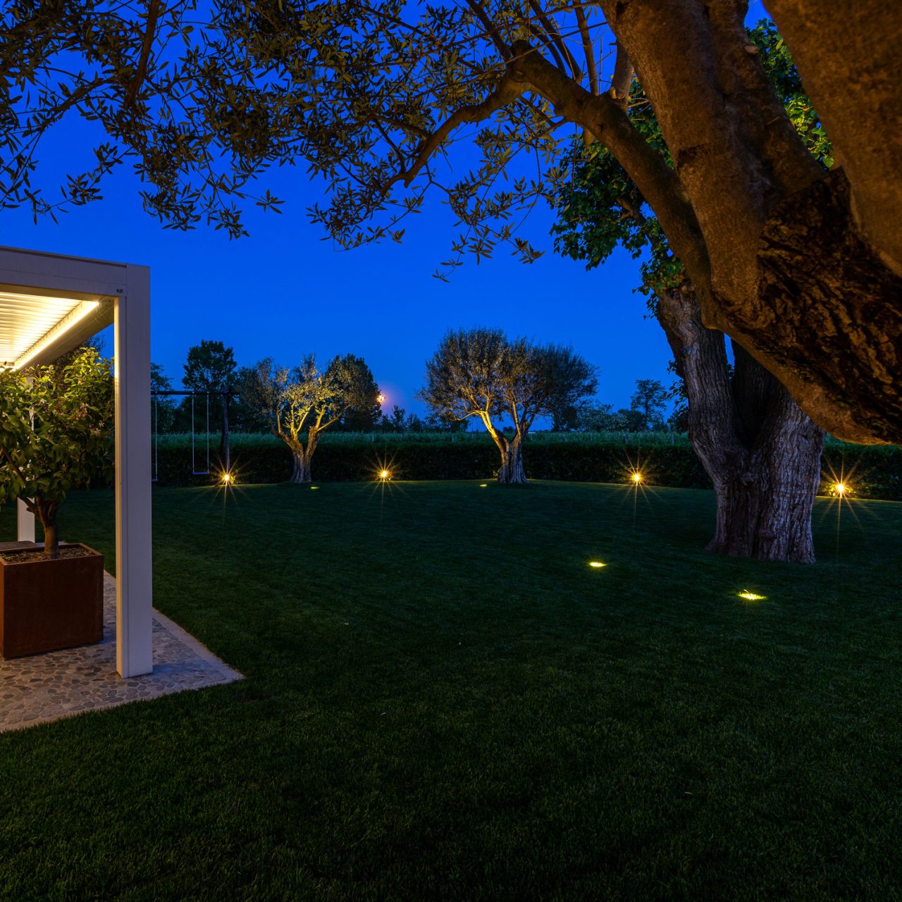 Outdoor Lighting System - Key Automation